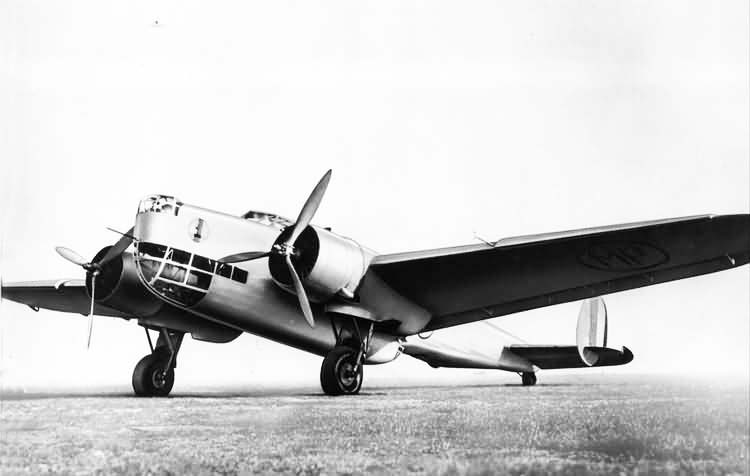 意大利的“汉普顿”——CMASA BGA型轰炸机 - 河城军工